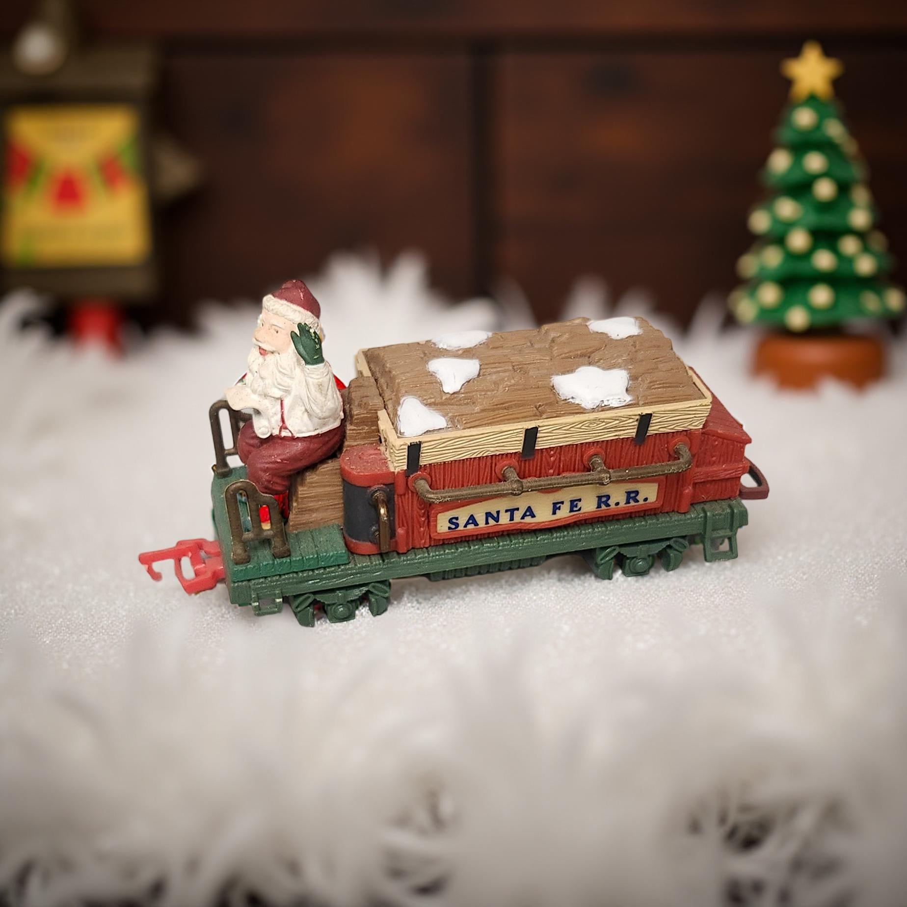 New Bright Holiday Santa Fe R.F. Train Car – Flightline Markets LLC